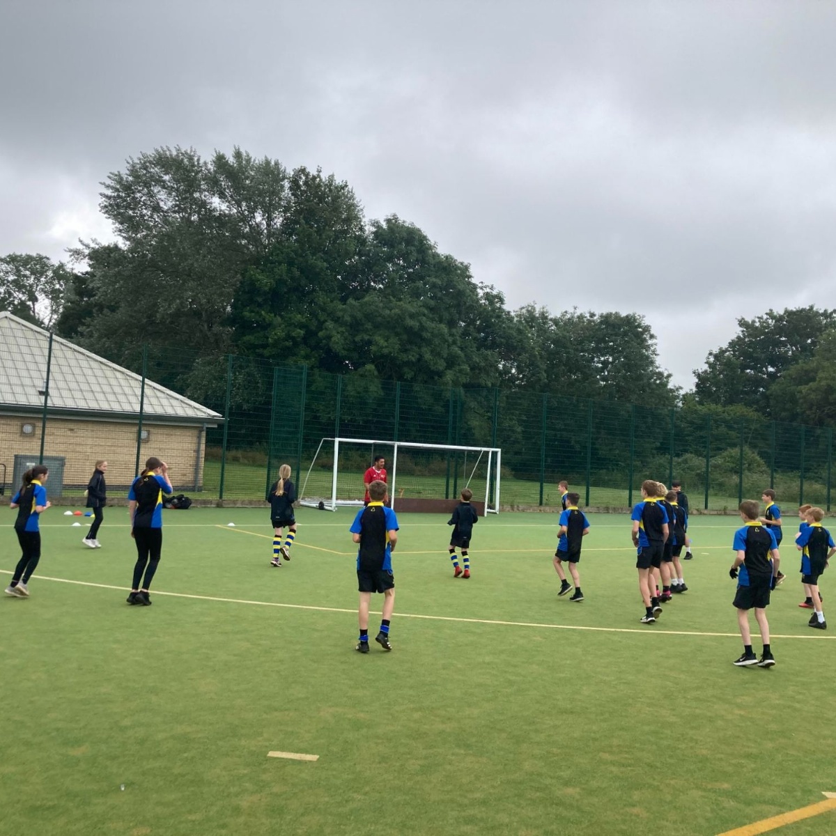 Henley Bank High School - Mingalaba Visits HBHS